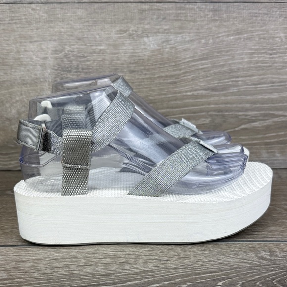 Teva | Shoes | Teva Flatform Universal Womens Sz 7 Silver White ...